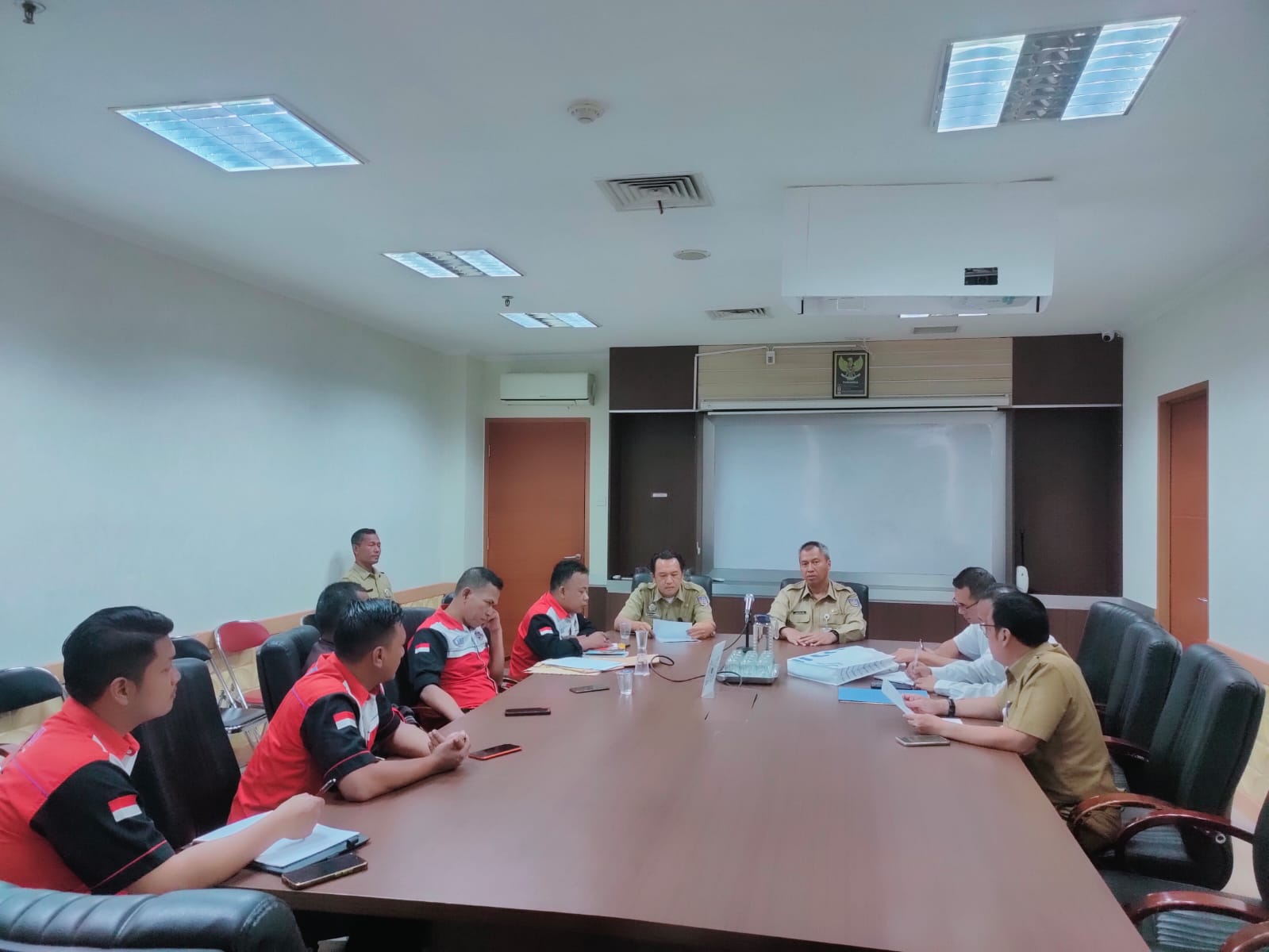 Mediasi Berjalan Kondusif, Disnaker Depok Kawal Kesepakatan Hotel Bumi ...